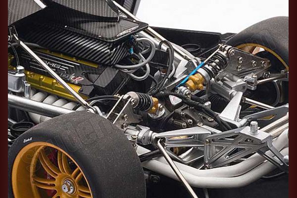 AUTOart 2009 Pagani Pagani Zonda R - CARBON - Carbon Fibre Pattern