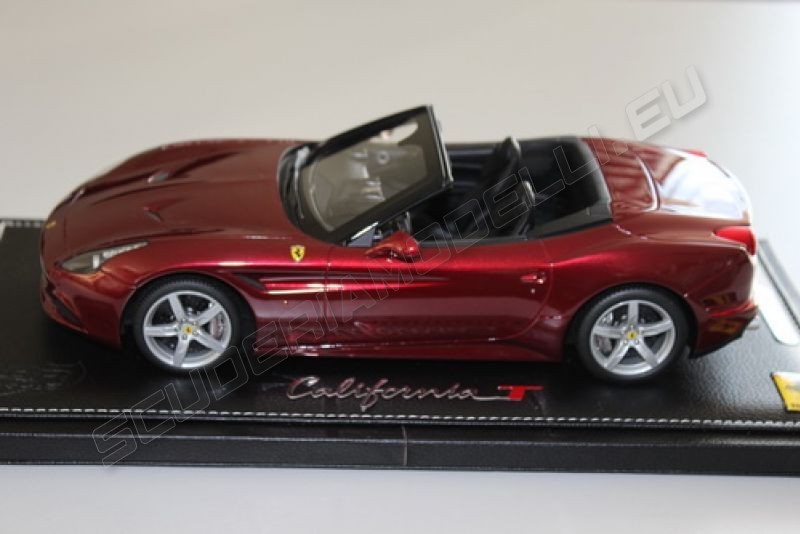 Bburago 2014 Ferrari Ferrari California T - ROSSO CALIFORNIA - Red Matt