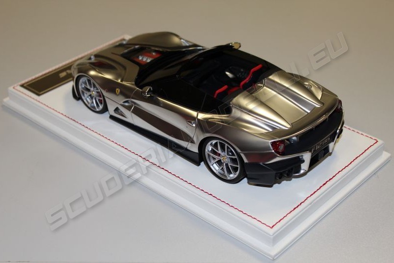 Davis - Giovanni Ferrari Ferrari F12 TRS - CHROME Chrome