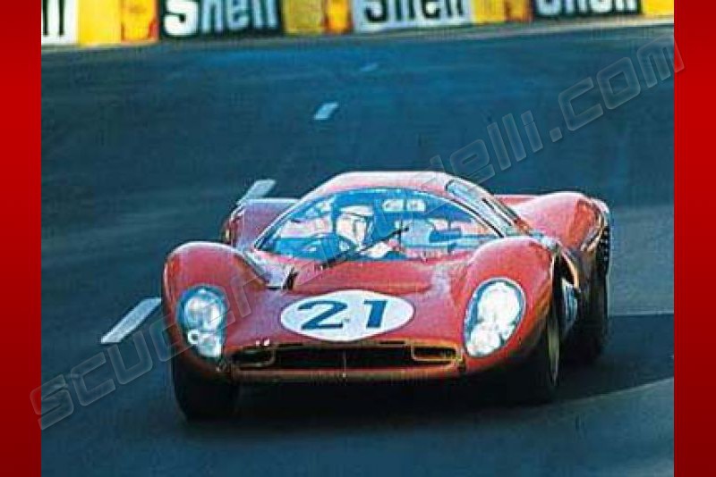 GMP 1967 Ferrari Ferrari 330 P4 Coupé - #21 Le Mans - Red