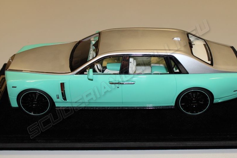 Timothy Pierre Rolls Royce Mansory RR Phantome VIII - TIFFANY BLUE Red Matt