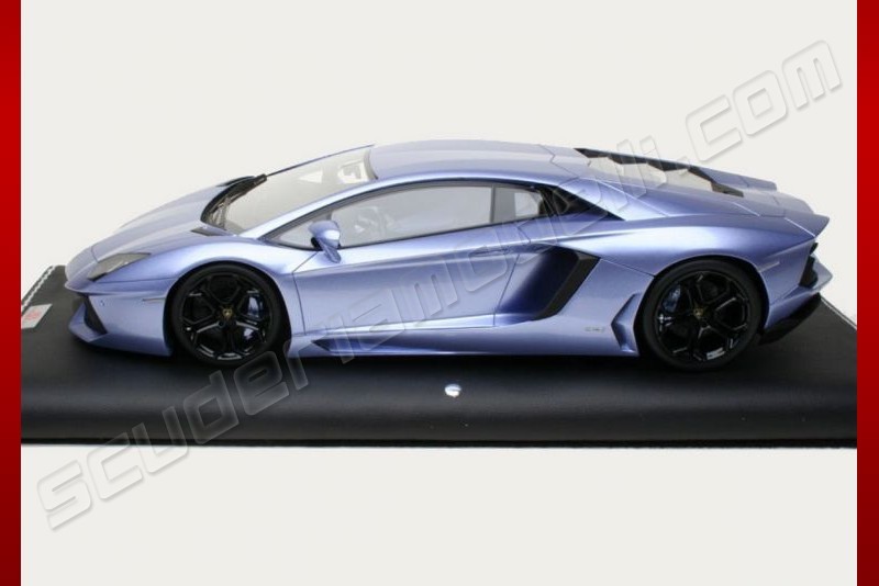 MR Collection 2011 Lamborghini Lamborghini Aventador LP700-4 - BLUE ...