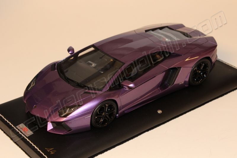 MR Collection 2011 Lamborghini Lamborghini Aventador LP700-4 - PURPLE ...