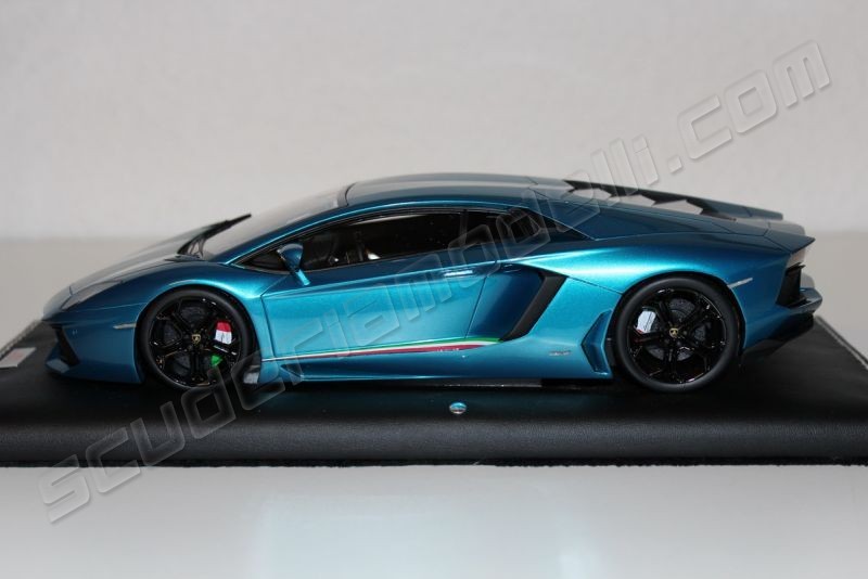 MR Collection 2011 Lamborghini Lamborghini Aventador LP700-4 - ARTEMIS ...