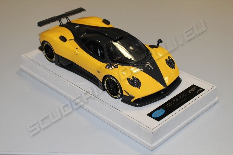 Pagani Zonda Cinque Yellow